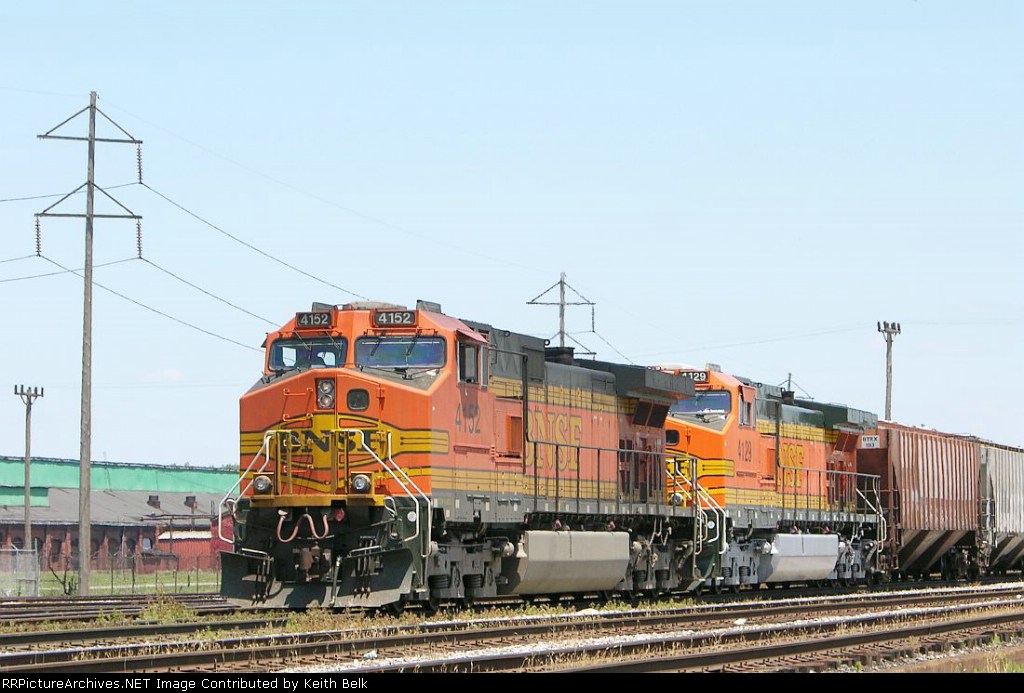 BNSF 4152